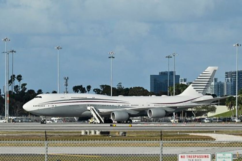 Qatari jet that could be new Air Force One will ‘probably’ cost less ...